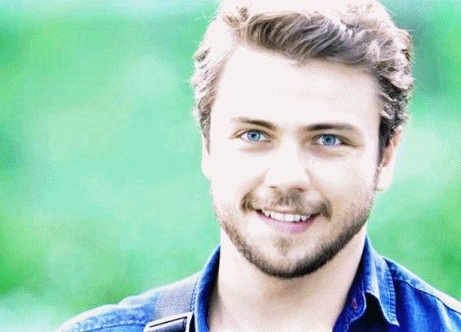 Bakışlarıyla İçimizi Eriten, Güzel Gözleriyle Gönlümüzü Çelen En ...