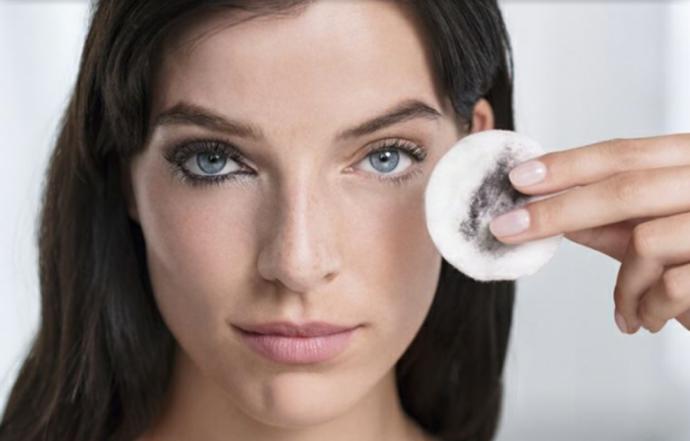 Evde Makyaj Temizleyici Nasıl Yapılır? - KizlarSoruyor