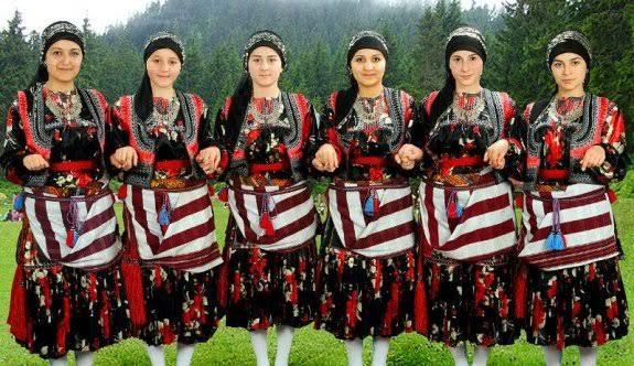 Horon Hangi Millete Ait Halk Oyunudur? - KizlarSoruyor