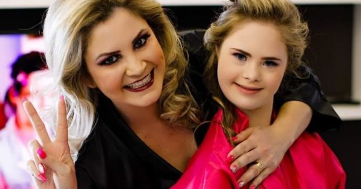 Down Sendromunun Hiçbir Şeye Engel Olmadığını Gösteren Genç Bir Kız ...