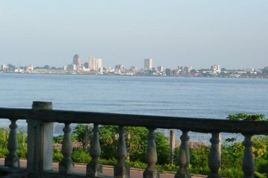 Kongo Nehri'nin Ayırdığı İki Başkent: Kinshasa ve Brazzaville ...