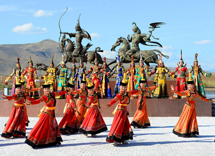 Tuva Cumhuriyeti Hakkında Bilinmesi Gerekenler! - KizlarSoruyor