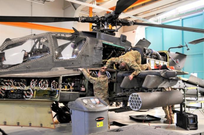 Uçan Yüksek Teknoloji: AH-64 Apache Helikopteri! - KizlarSoruyor