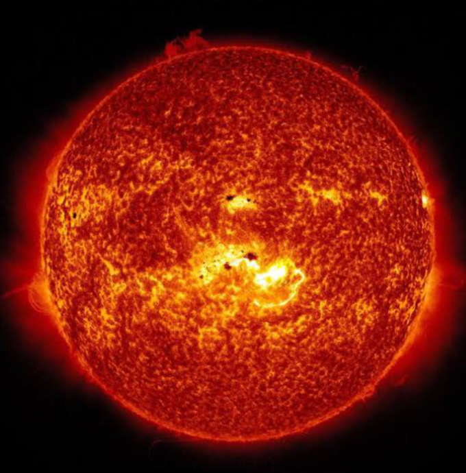 Yıldız İçindeki Yıldız: HV 2112’nin Sırrı - KizlarSoruyor