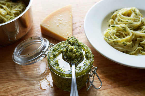 4 Adımda Pesto Sos Nasıl Yapılır Anlatıyorum! - KizlarSoruyor