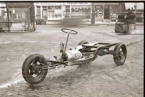 O Türünün İlk Örneği: Goliath F400 - KizlarSoruyor