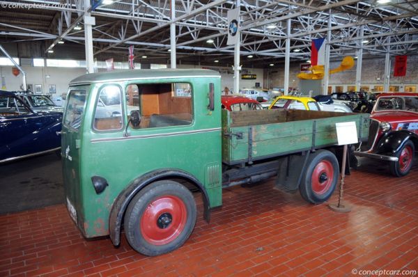 Artık Tarihte Kalan bir Alman: Borgward Goliath - KizlarSoruyor