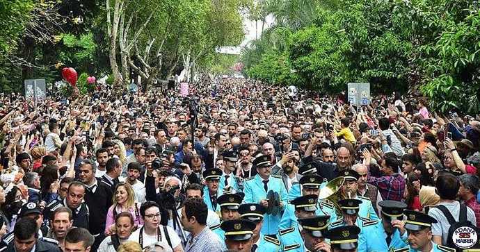 Artık Yaşamak İstemiyorsun! Son Kez Beni Dinler Misin? - KizlarSoruyor