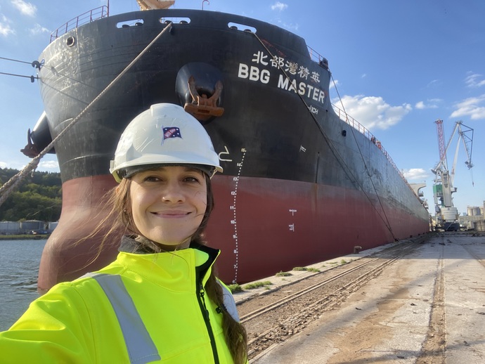 Kadın İsterse Denizleri de Aşar! Liman Kaptanı ve Gemi Operasyonları ...