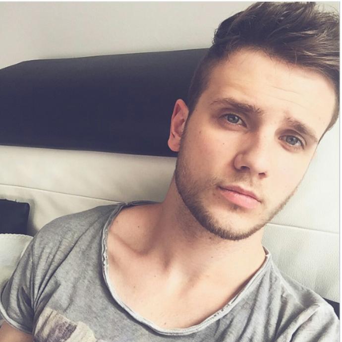 Intagram'dan Yakışıklı Eşcinsel Erkekler - KizlarSoruyor