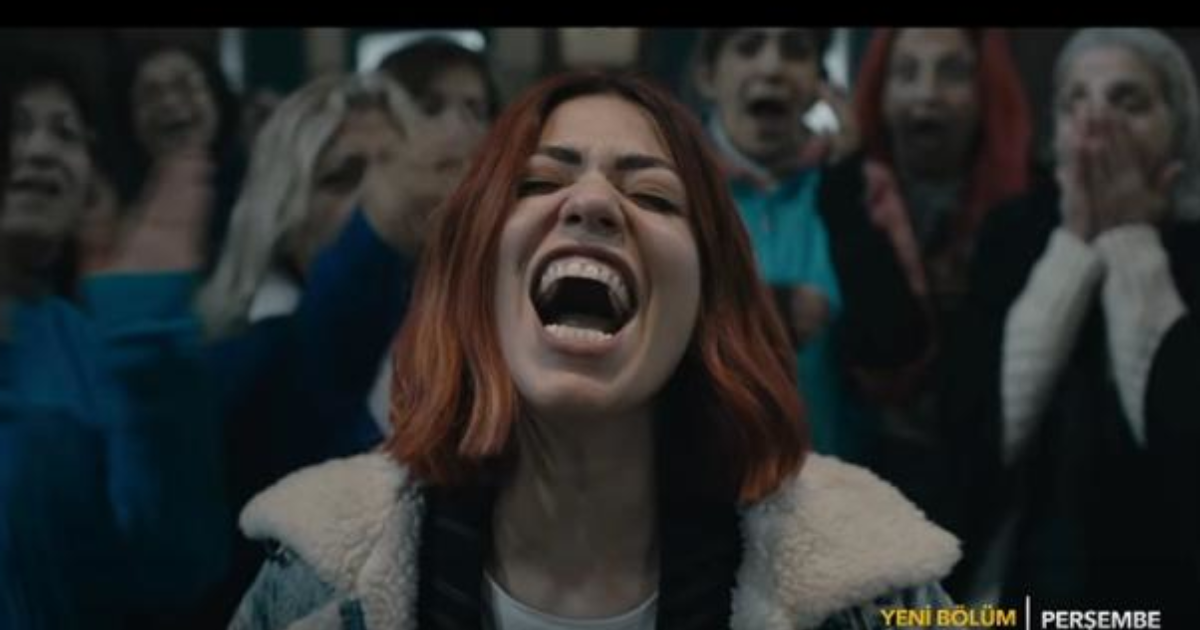 Avlu dizisinde Azra karakterinin son bölümde giydiği jean ceketin ...