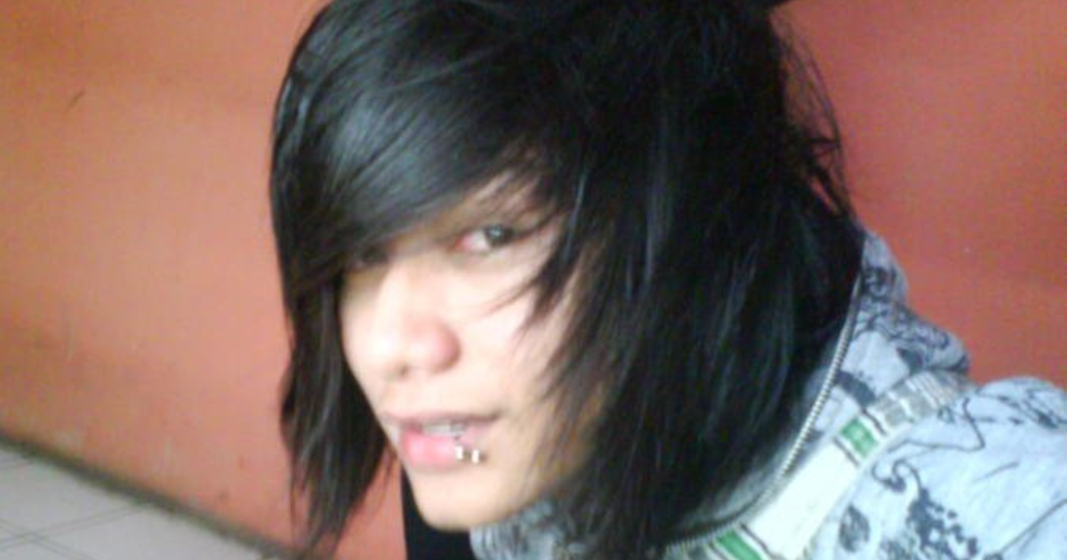 Emo nedir ne değildir, Emo kime denir arkadaşlar? - KizlarSoruyor