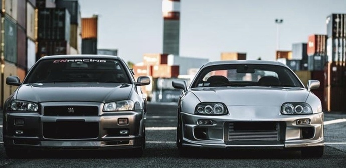 Supra MK4 vs GTR R34, sizce hangisi daha güzel? - KizlarSoruyor