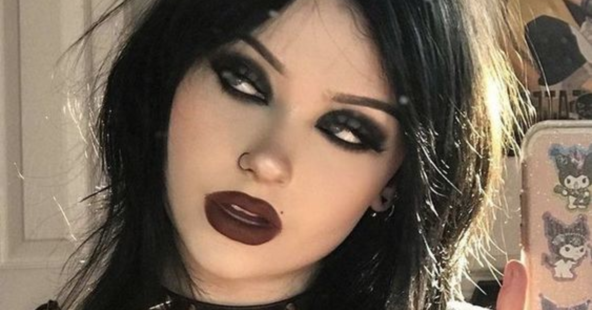 Gotik makyaj stilini nasıl buluyorsunuz? - KizlarSoruyor