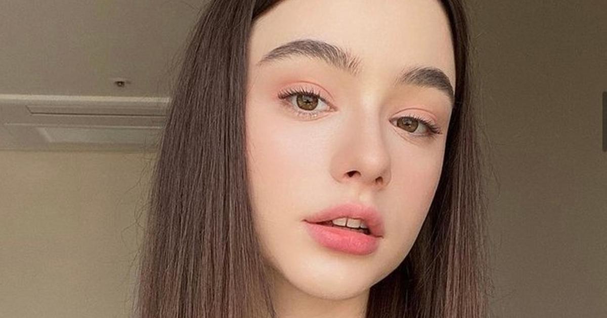 Bi tane çocuk mesaj atmış bana bu kızsa sen nesin isyan ediyon mu falan ...