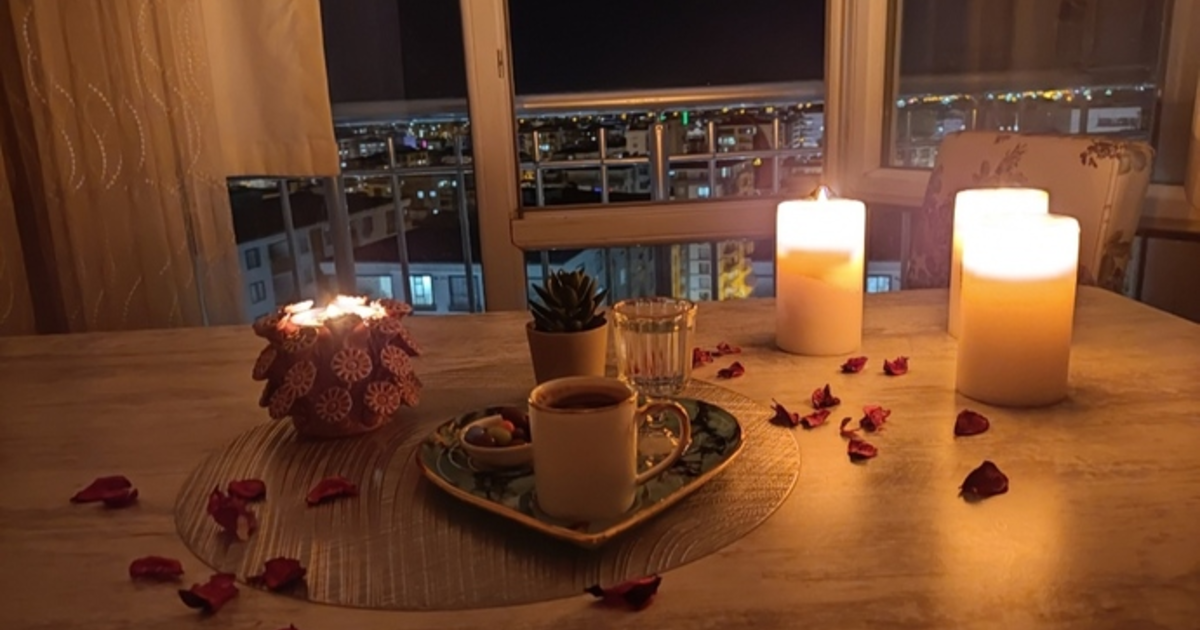 Keyifler nasıl? Yine mutfak, yine aynı plan ? - KizlarSoruyor