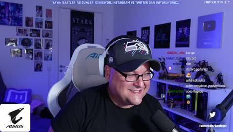 İnternet aleminde hacklenen olmak mı, asosyallikten hacker olmak mı ...