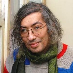 Fiziğin mi daha güzel yoksa yüzün mü? - KizlarSoruyor