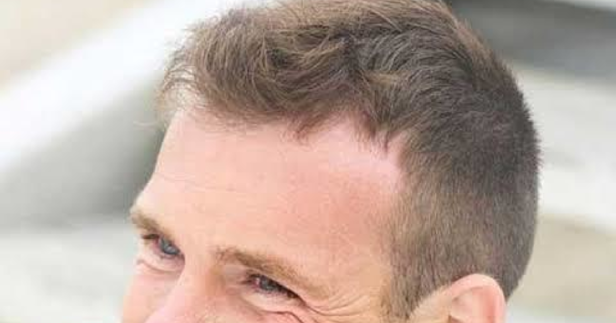 Erkekler artık kısa saç ve kirli sakal modeli uygulama zamanı gelmedi ...