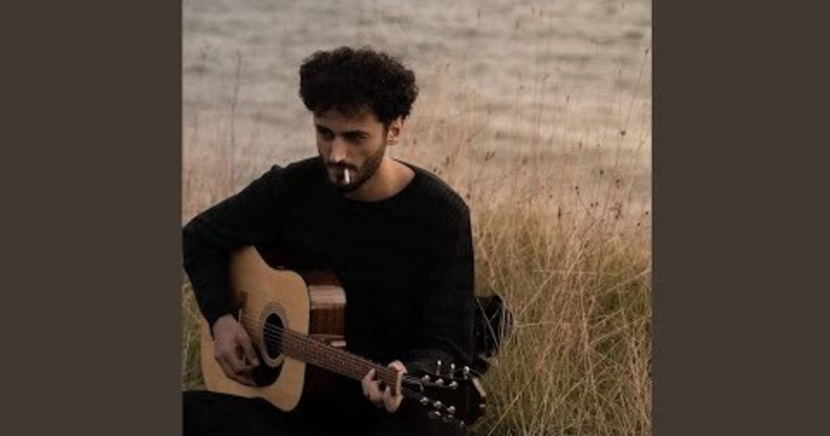 Şu an bir müzik açsanız hangi şarkıyı açardınız? - KizlarSoruyor