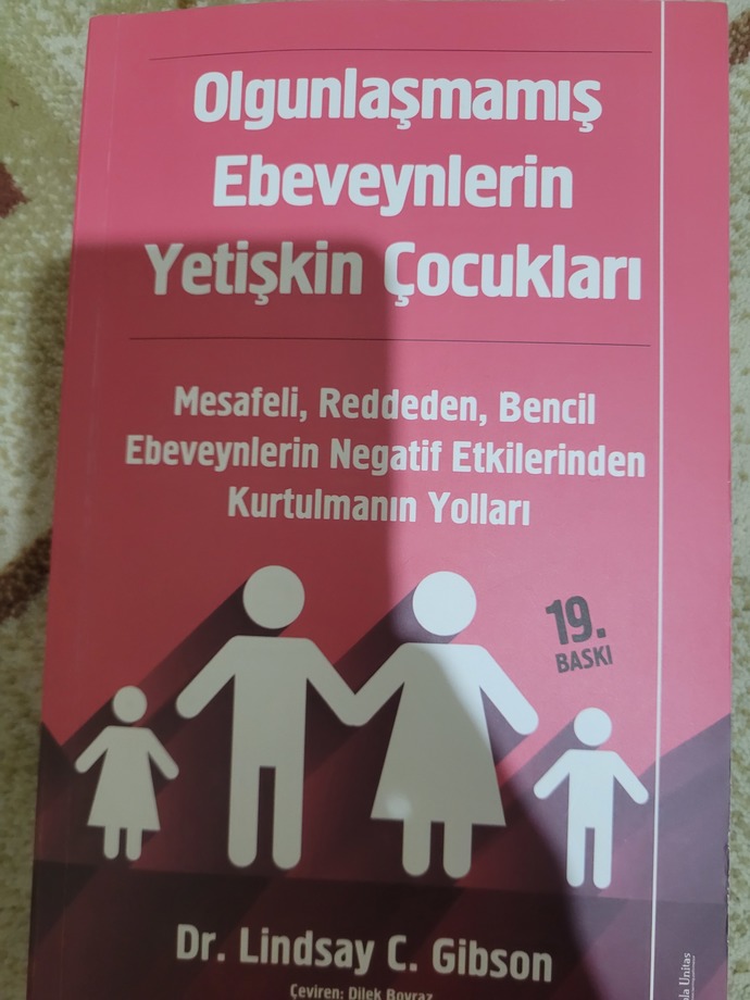 Bu aralar okudugunuz kitabin ismi nedir? - KizlarSoruyor
