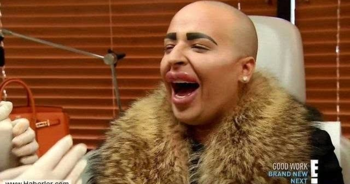 Sosyal medyada (burası da dahil) bayan kılığında (bayan ismi) ile gezen ...