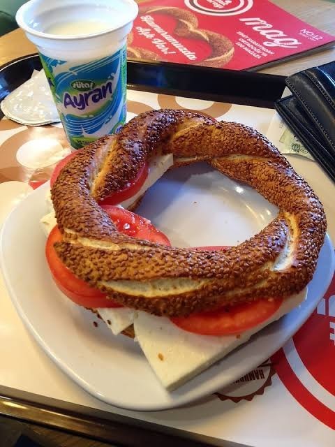 Kahvaltıda simit ayran öğün sayılır mı, yeterli midir? - KizlarSoruyor