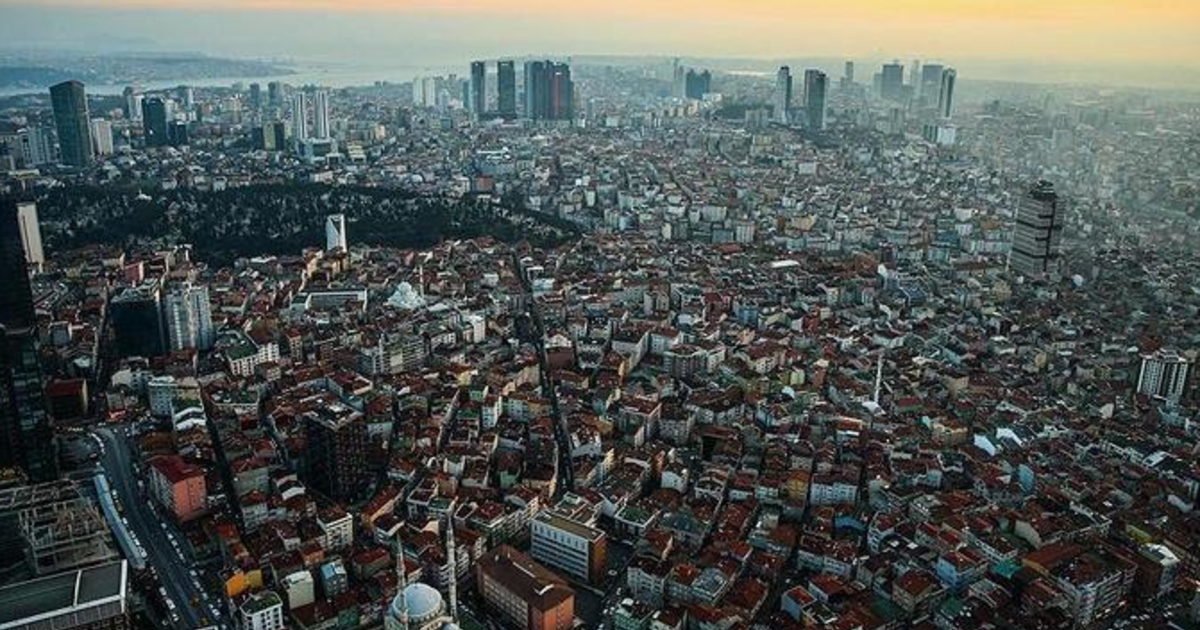 İBB yöneticisi: "Yabancılar 10 yılda dokuz ilçe büyüklüğünde taşınmaz ...