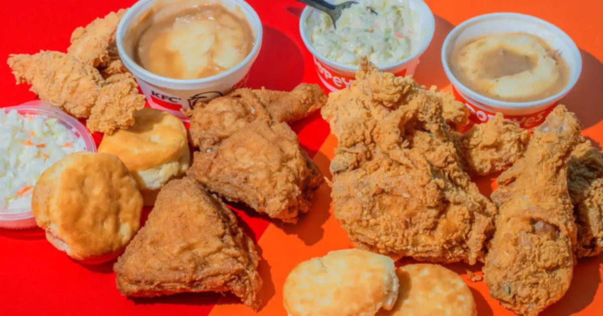 Hangisi daha lezzetli: KFC mi, Popeyes mi? - KizlarSoruyor