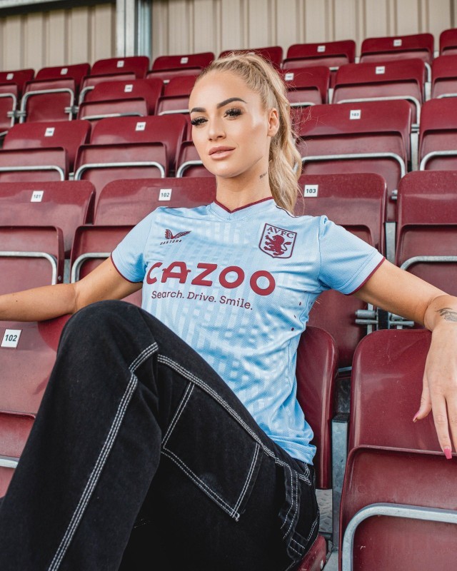 Hayran olduğunuz ilk futbolcu kimdi? - KizlarSoruyor