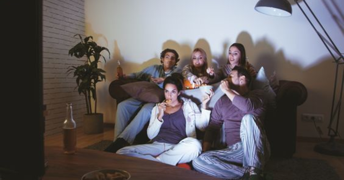 Dizi izlemek mı yoksa film izlemek mi? - KizlarSoruyor