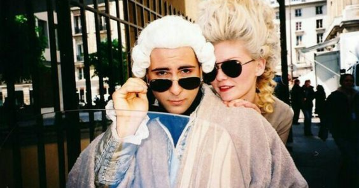 Şu ana kadar tanıştığınız herkes bir odada toplanmış olsa, gözünüz ilk kimi arardı? - KizlarSoruyor