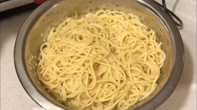 En çok hangi tür makarnayı seviyorsun, birini yeme şansın olsa ...