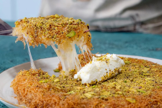 Künefe mi yoksa waffle mı? - KizlarSoruyor