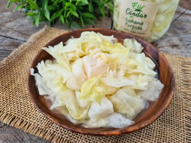 Her mevsim yenir ama kış mevsiminin olmazsa olmazıdır turşu! Senin ...