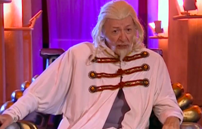 Selena'nın Yüce Honos'u Kayhan Yıldızoğlu vefat etti. Sanatçının en ...