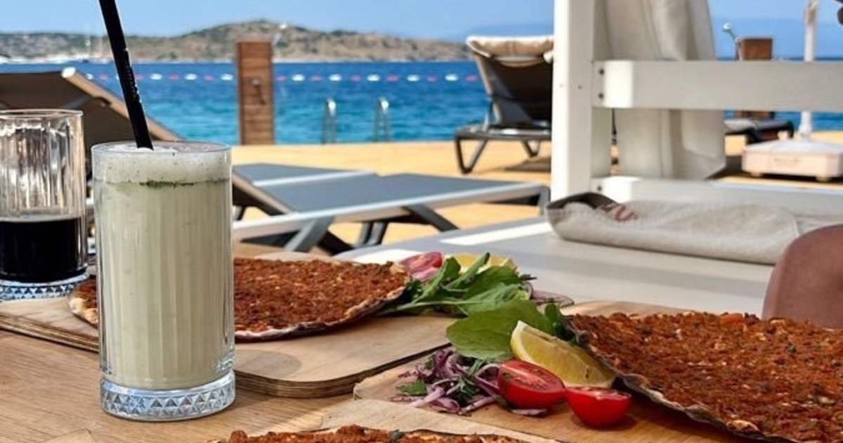 Şu masaya 6250 tl verdik şaka mı? - KizlarSoruyor