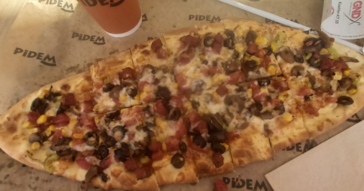 Dışarıda tek başınıza yemek yiyebiliyor musunuz? - KizlarSoruyor