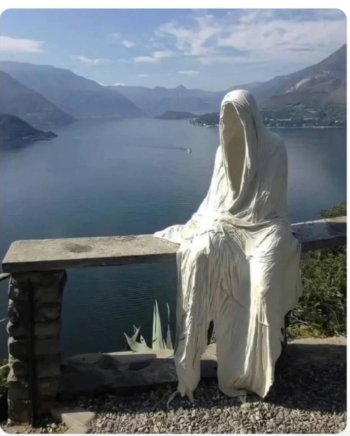 Bu heykeli sen yapmış olsaydın adını ne koyardın? - KizlarSoruyor