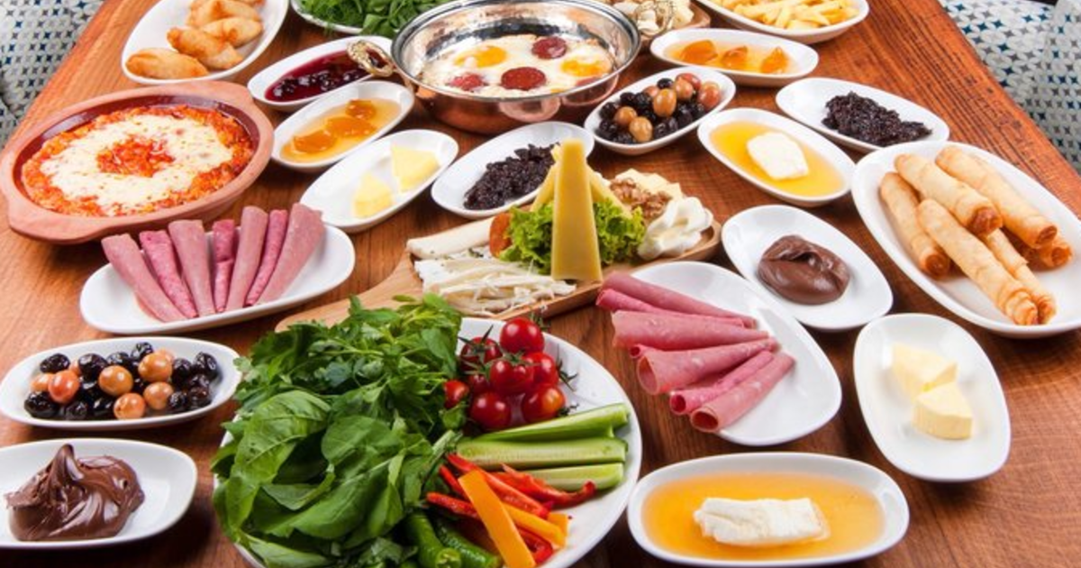 Kahvaltısız güne başlayabiliyor musunuz? - KizlarSoruyor