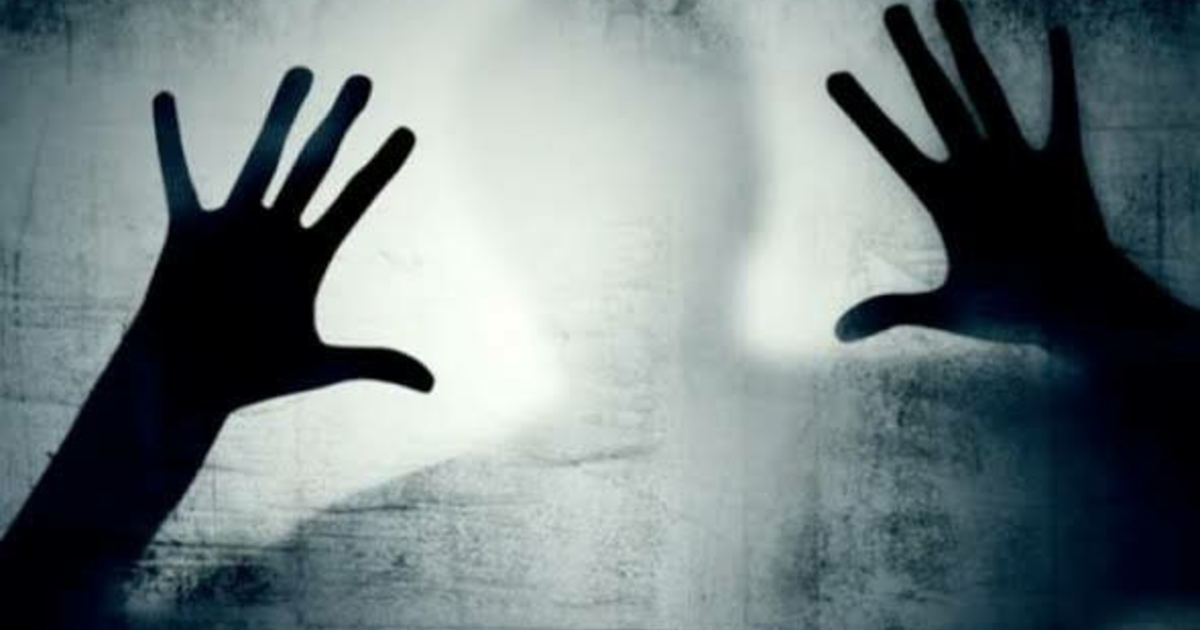 Arkanda biri varmış gibi hissetmek neden olur? - KizlarSoruyor