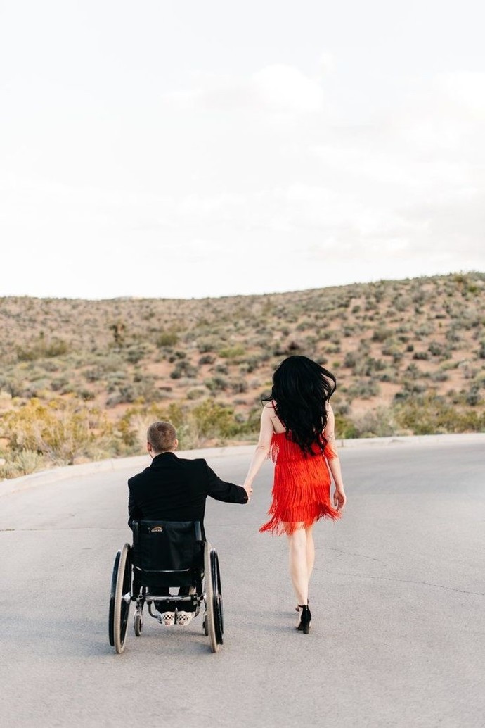 Engelli bir insan ile, iyi bir çift olabilir misiniz? - KizlarSoruyor