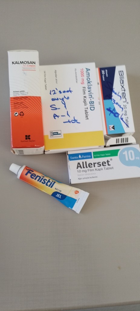 Ellerim hâlâ geçmedi , dermatolojiye gitsem düzelir mi? - KizlarSoruyor