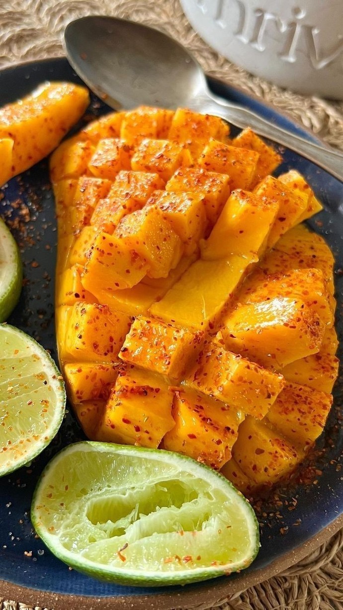 Mango'yu nasıl yiyorsunuz? - KizlarSoruyor