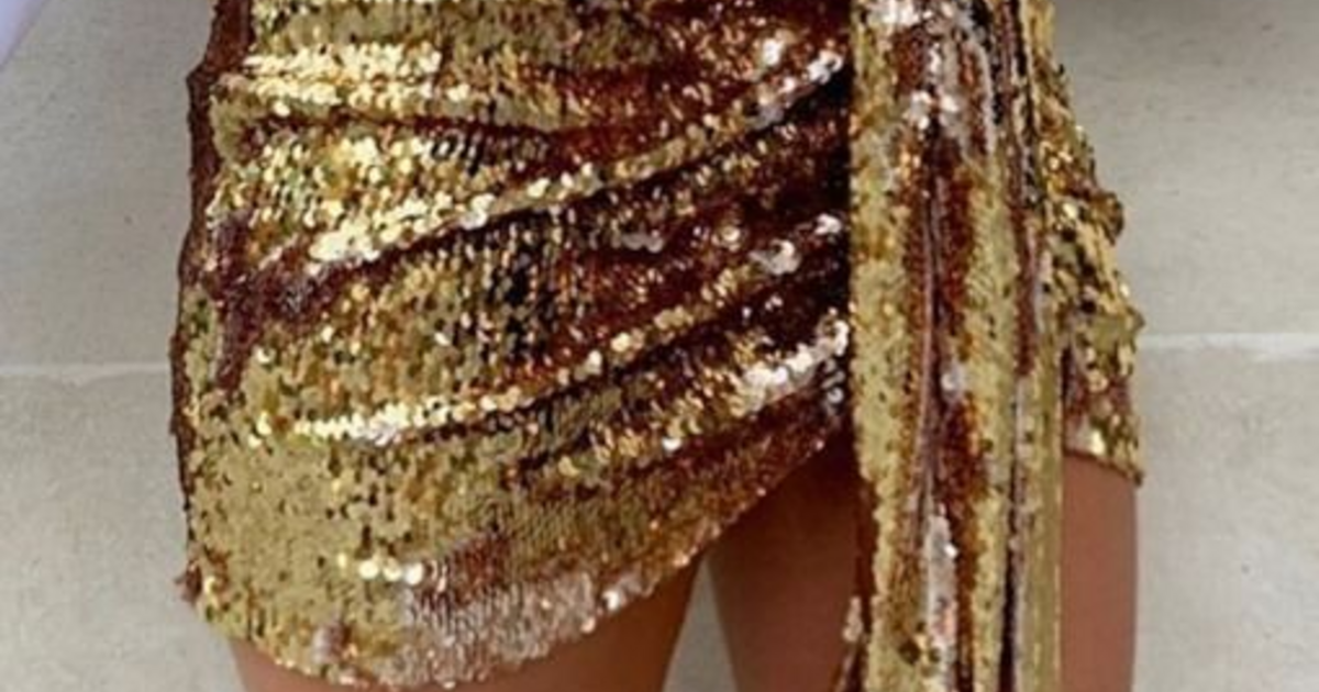 Kombinlerde gold yani altın sarısı ve parlak parçalar abartılı mı ...