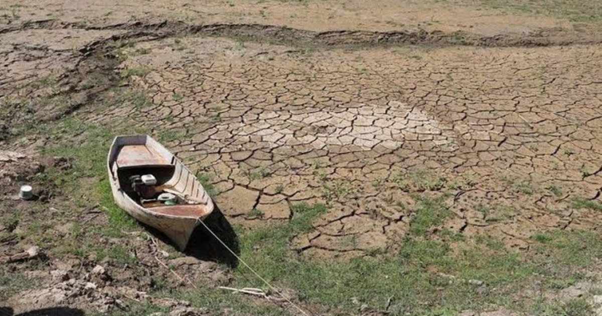 “Ben sel oldum aktım da sen bir damla yağmadın.” Demek istediğiniz biri ...