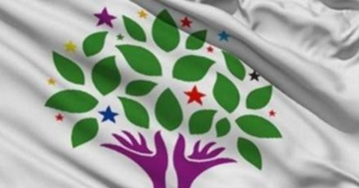En güzel bayrak HDP'nin bayrağı değil mi? - KizlarSoruyor