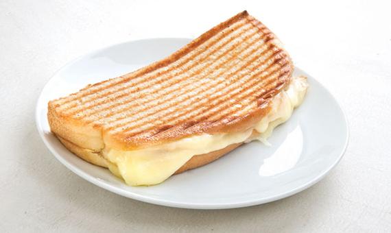 Kaşarlı Tost mu? Sucuklu Tost mu? Karışık Tost mu? - KizlarSoruyor