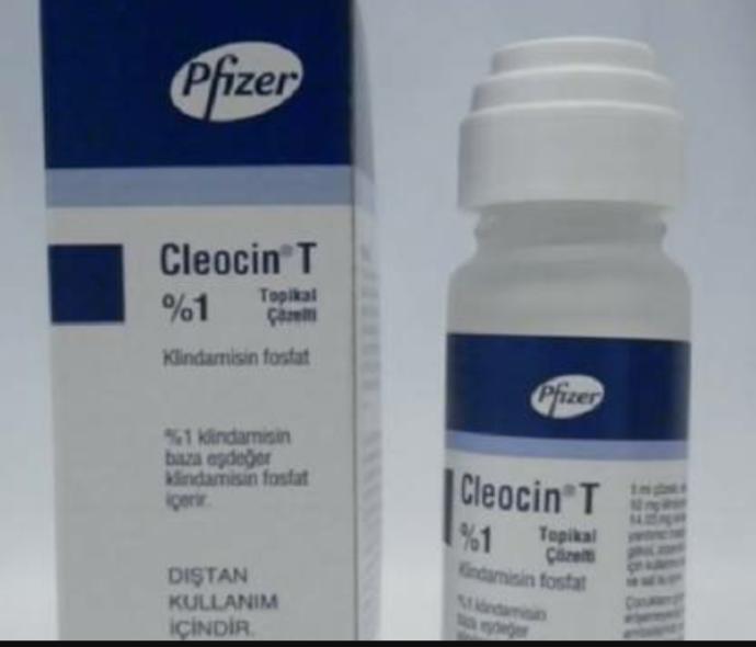 Arkadaşlar cleocin t kullanalı 2 hafta bile olmadı kuru ve kırmızı bir ...