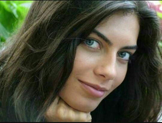 Esmer ten yeşil/mavi gözlü kadınlar? - KizlarSoruyor